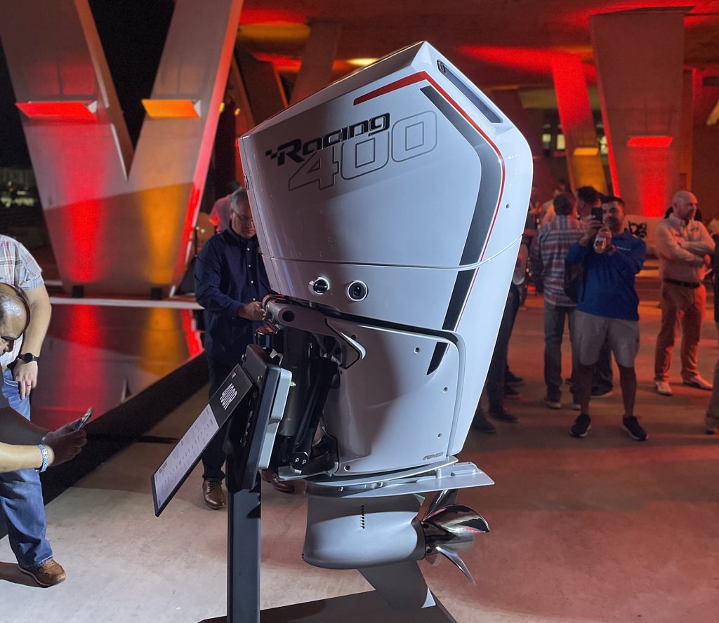 Mercury Racing Starts the Party with New V10 400R Outboard - Poker Runs ...